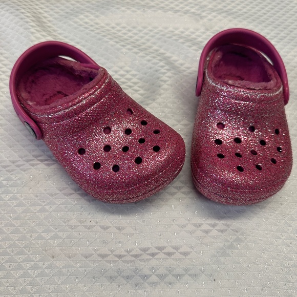 CROCS | Shoes | Hot Pink Fluffy Crocs | Poshmark